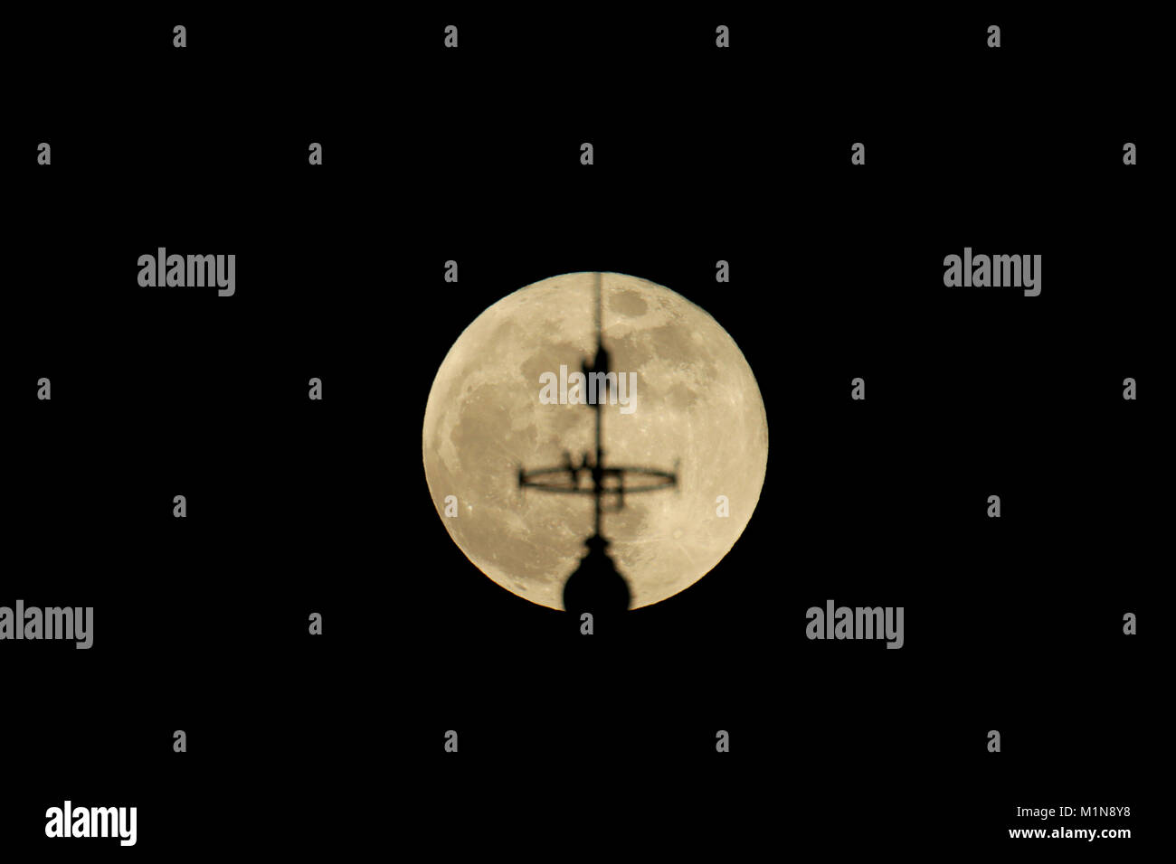 Weather vain county hall hi-res stock photography and images - Alamy