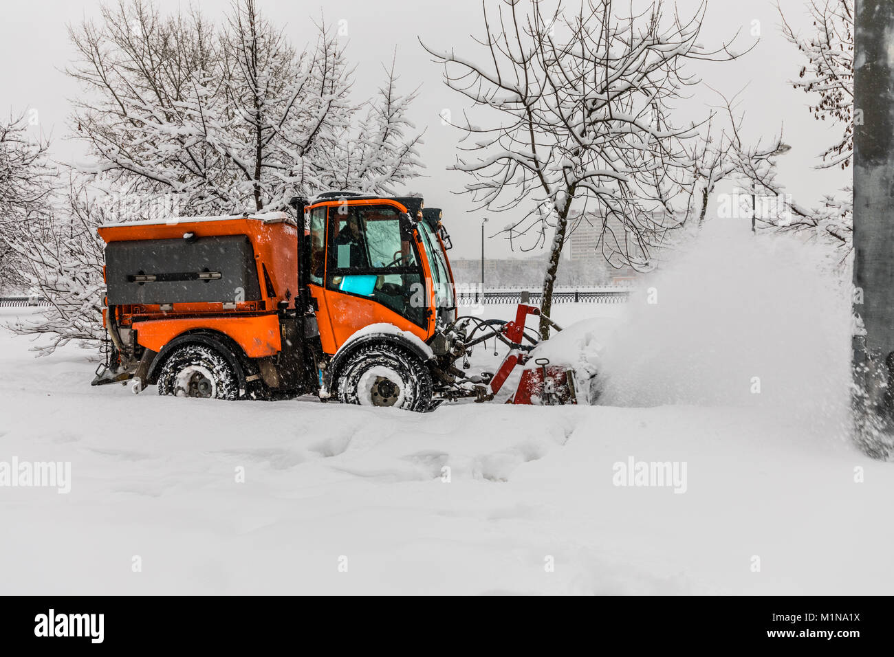 Road cleaning hi-res stock photography and images - Alamy