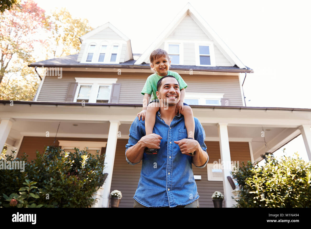 Children playing game outside hi-res stock photography and images - Alamy