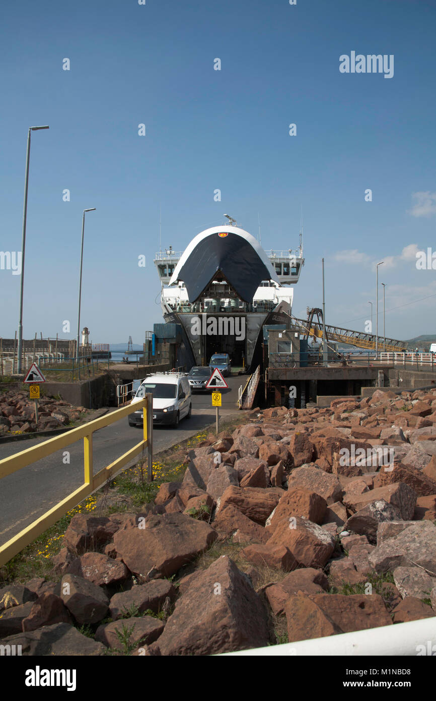 Arran ferry Caledonian Isles or Eileanan Chaledonia sailing from ...