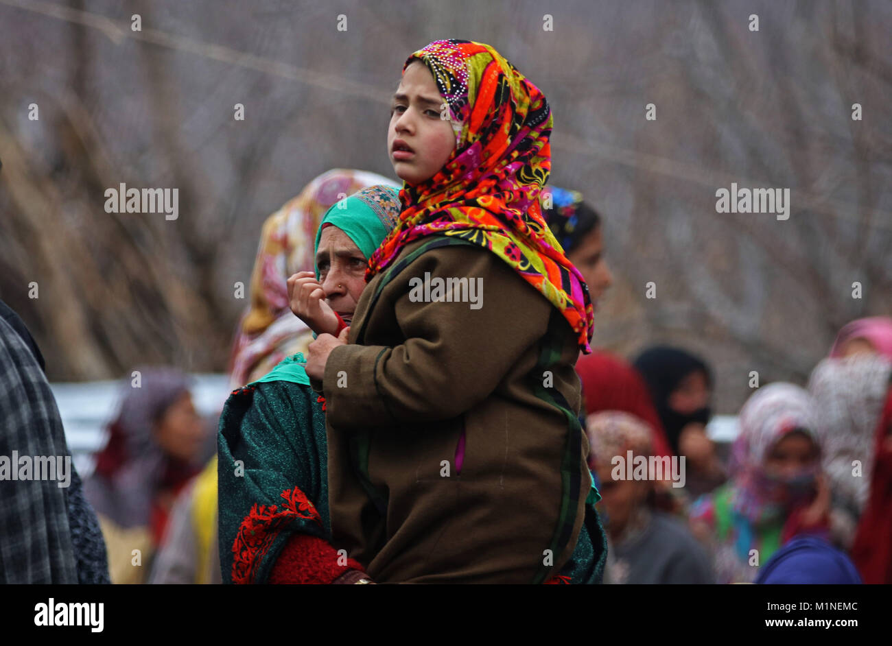 India. 31st Jan, 2018. A kid looking towards funeral procession of a ...