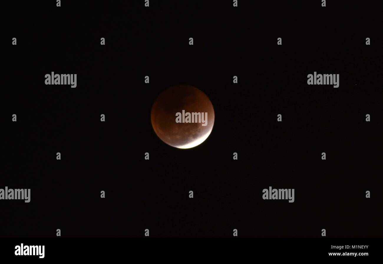 Allahabad, India. 31st Jan, 2018. Allahabad: A view of moon during Super blue moon eclipse in ...