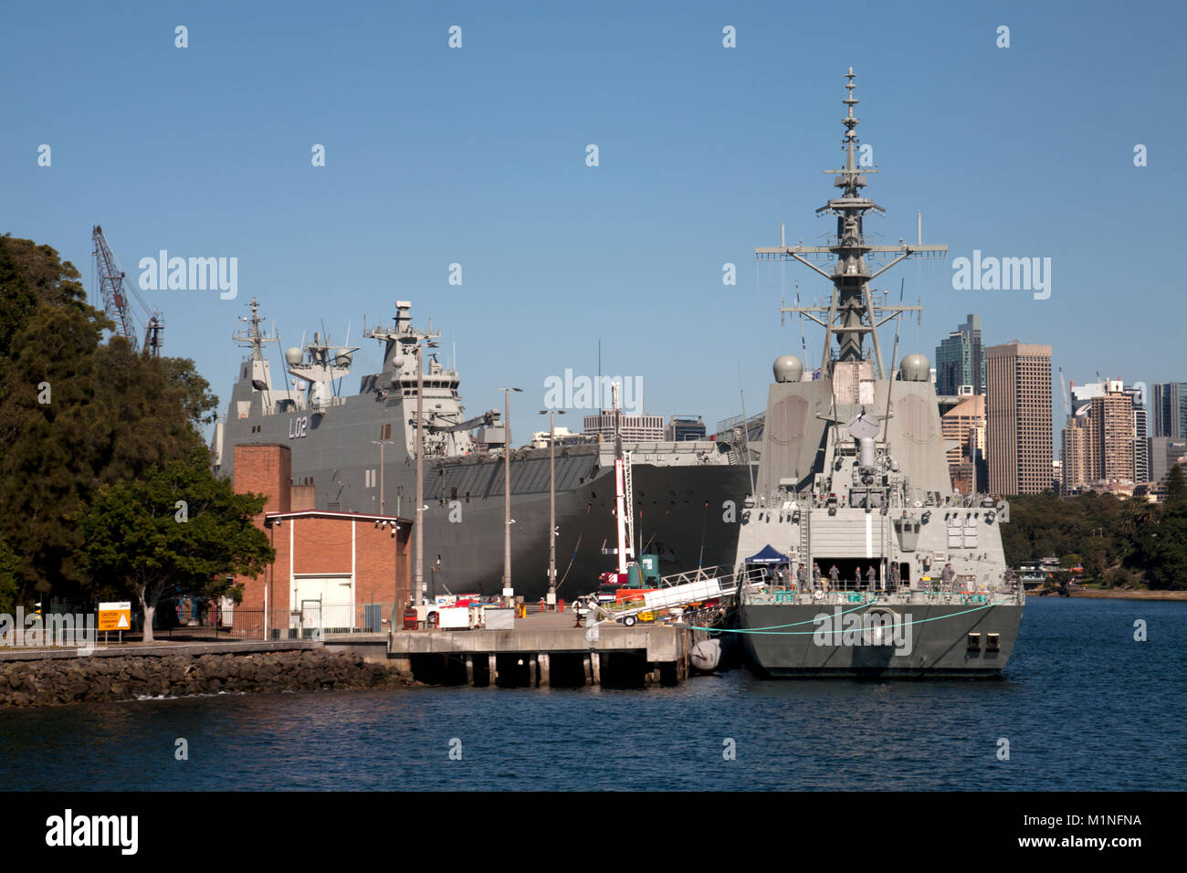 Naval ships hi-res stock photography and images - Alamy