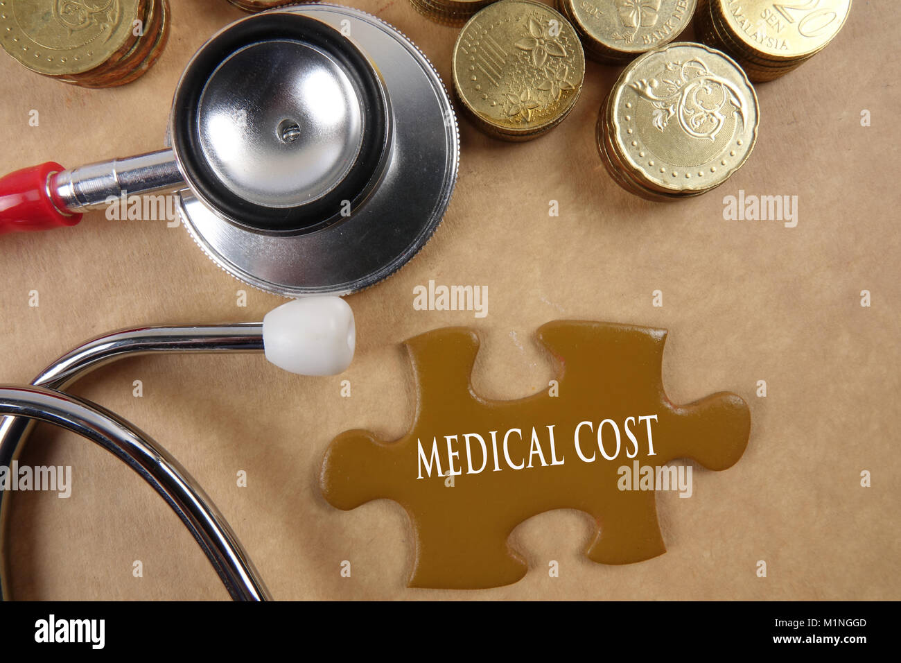 MEDICAL CONCEPT with HEALTHCARE words on the gold jigsaw puzzle Stock ...