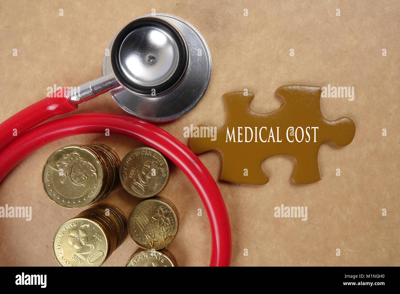 MEDICAL CONCEPT with HEALTHCARE words on the gold jigsaw puzzle Stock ...