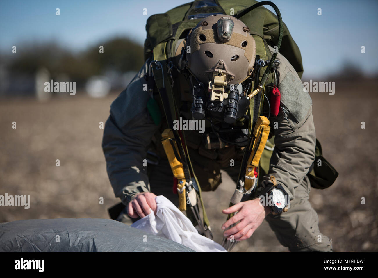 A U.S. Marine with Charlie Company, 2d Reconnaissance Battalion, 2d ...