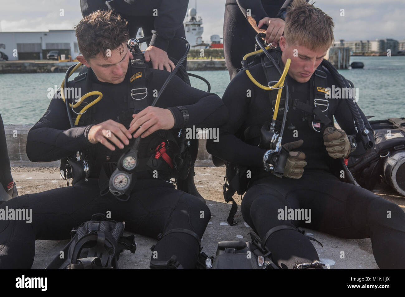 U.S. Marines with Charlie Company, 2d Reconnaissance Battalion, 2d ...
