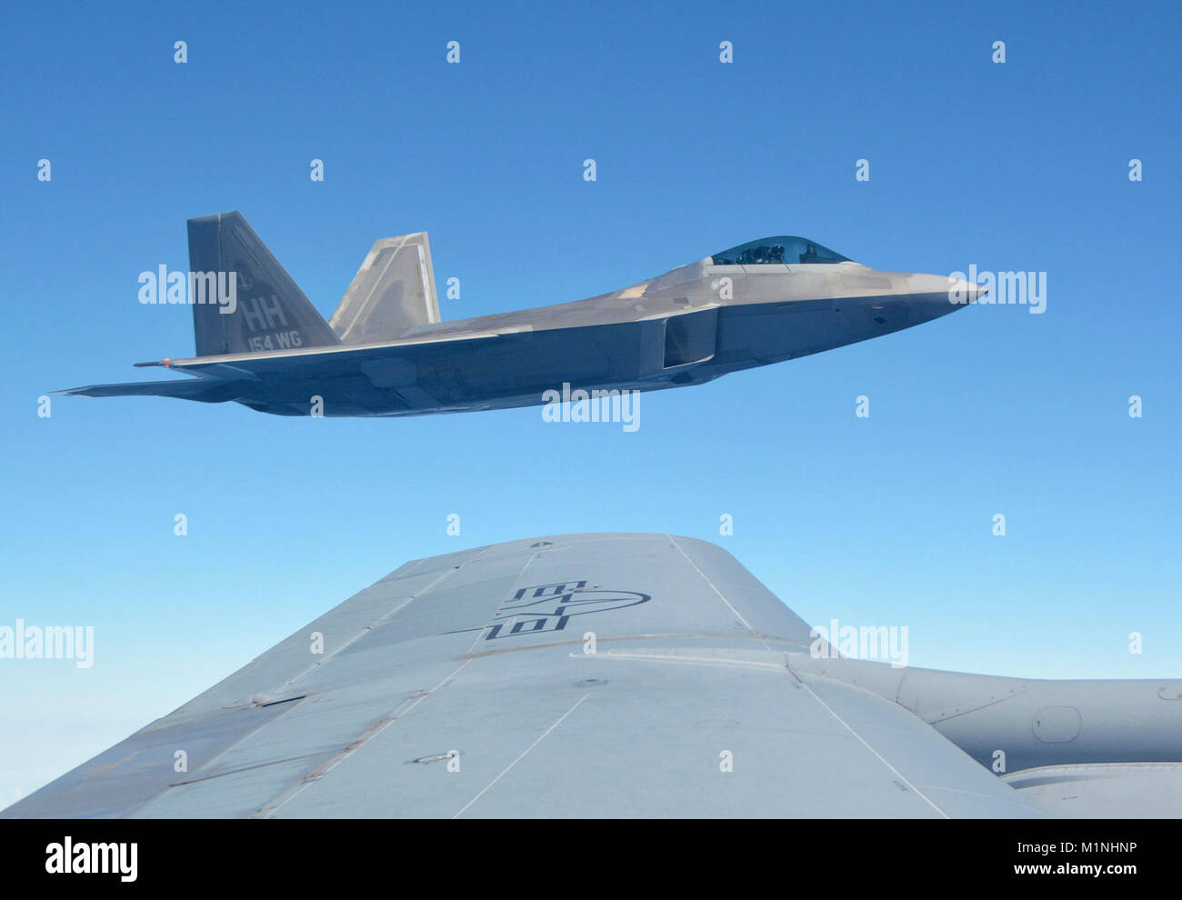 A 154th Wing Hawaii National Guard F-22 Raptor from Joint Base Pearl ...
