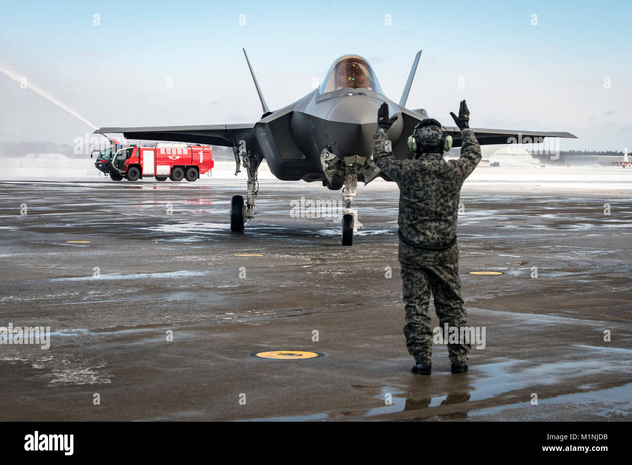 The first operational Japan Air Self-Defense Force F-35A gets ...