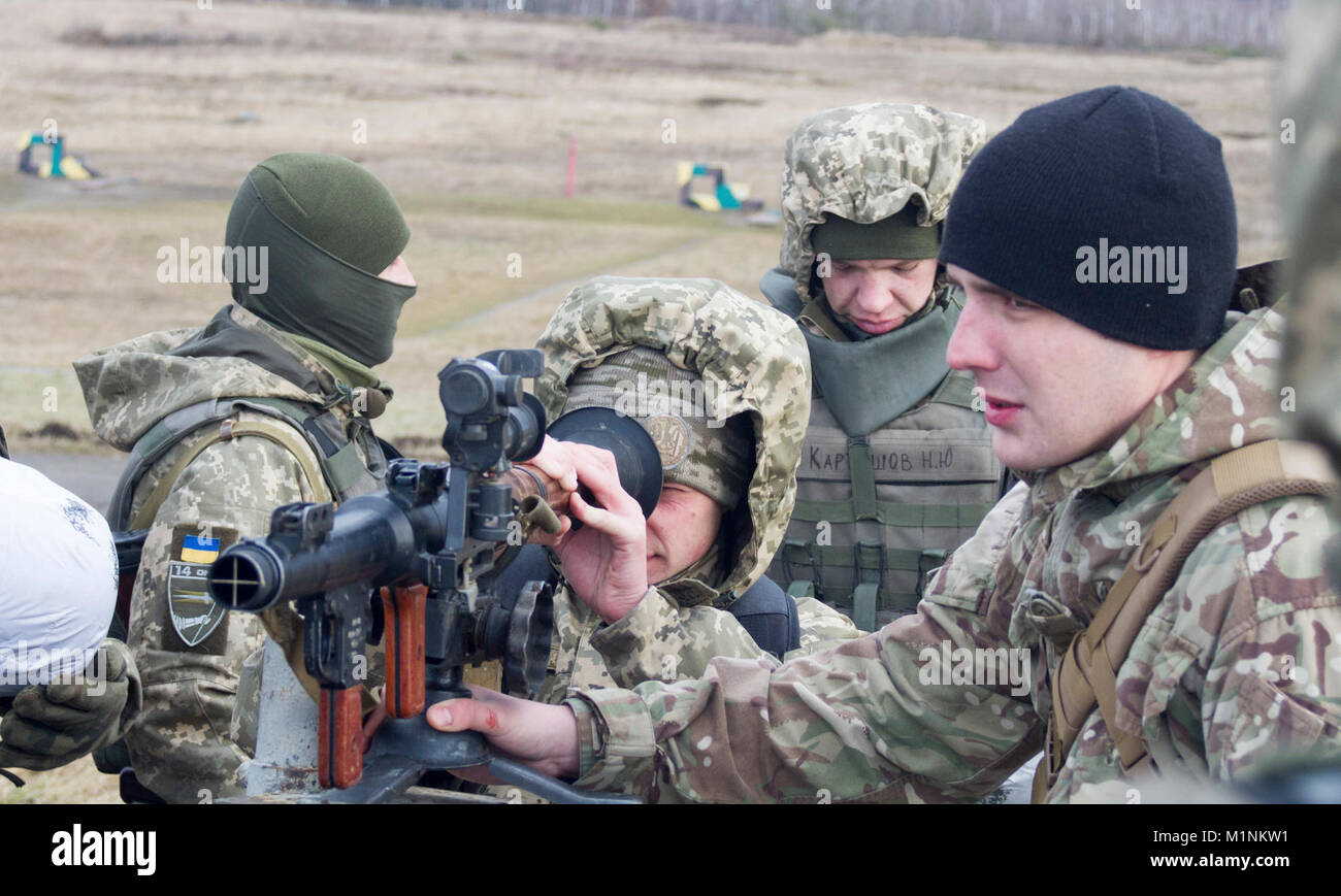Rpg 7 rocket hi-res stock photography and images - Alamy