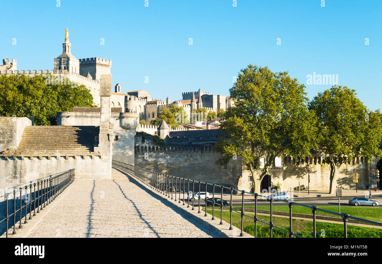 Avignon old town hi-res stock photography and images - Alamy