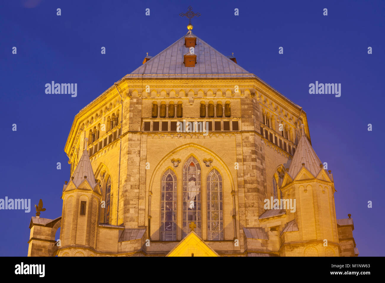 Kirche Romanik High Resolution Stock Photography and Images - Alamy