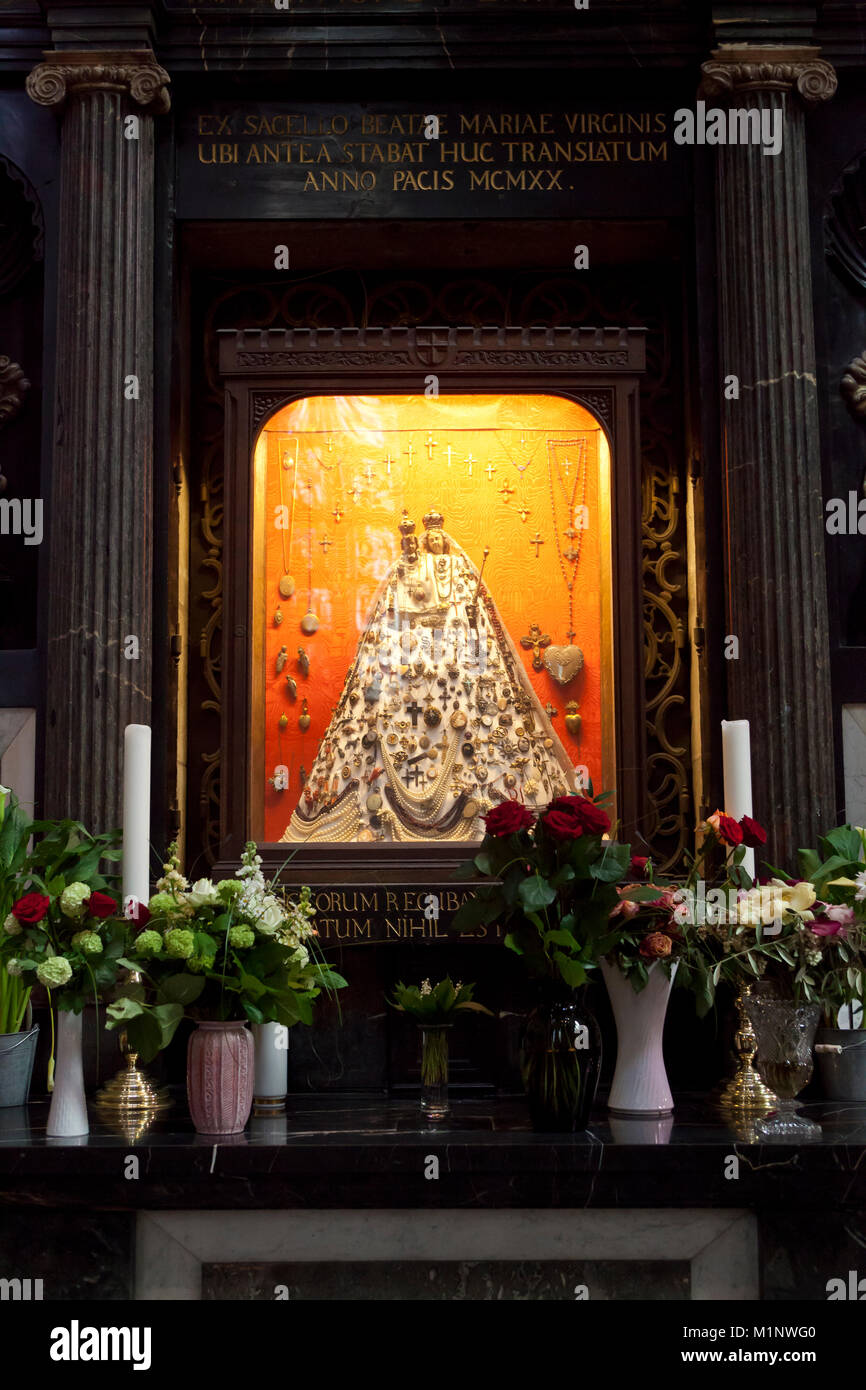 Germany, Cologne, the Jewellery Virgin Mary at the cathedral ...