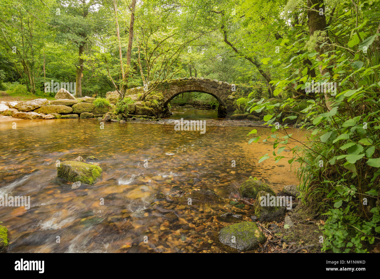 Ancient stone arch bridge over hi-res stock photography and images - Alamy