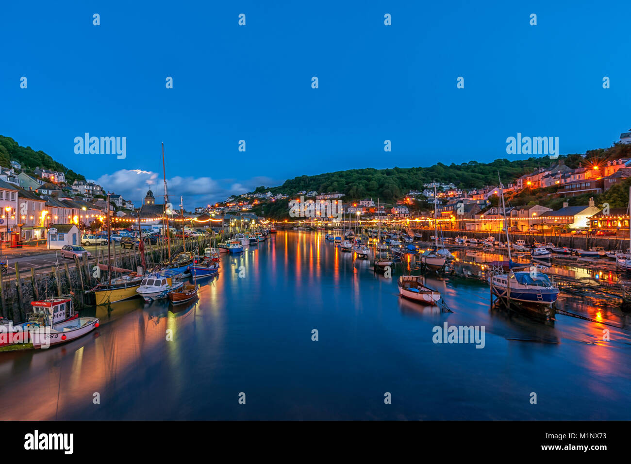 Looe cornwall night hi-res stock photography and images - Alamy