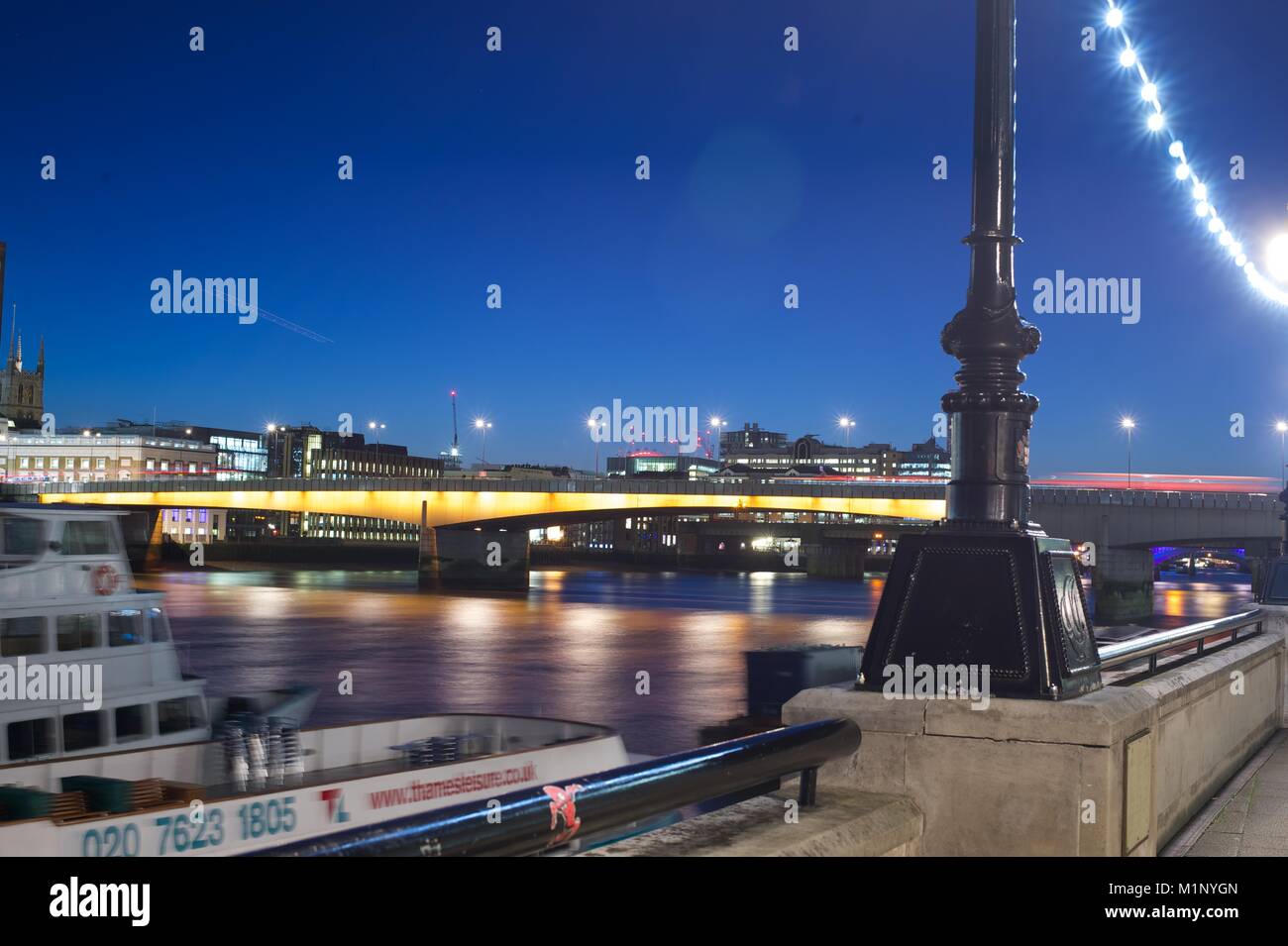 London, Monument, Lower Thames street Stock Photo - Alamy