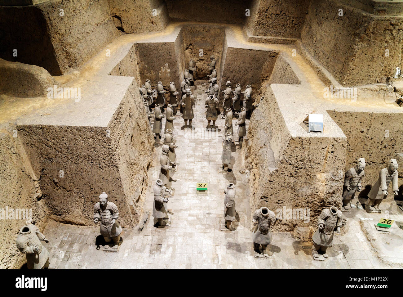 Mausoleum of emperor qin shi huang hi-res stock photography and images ...