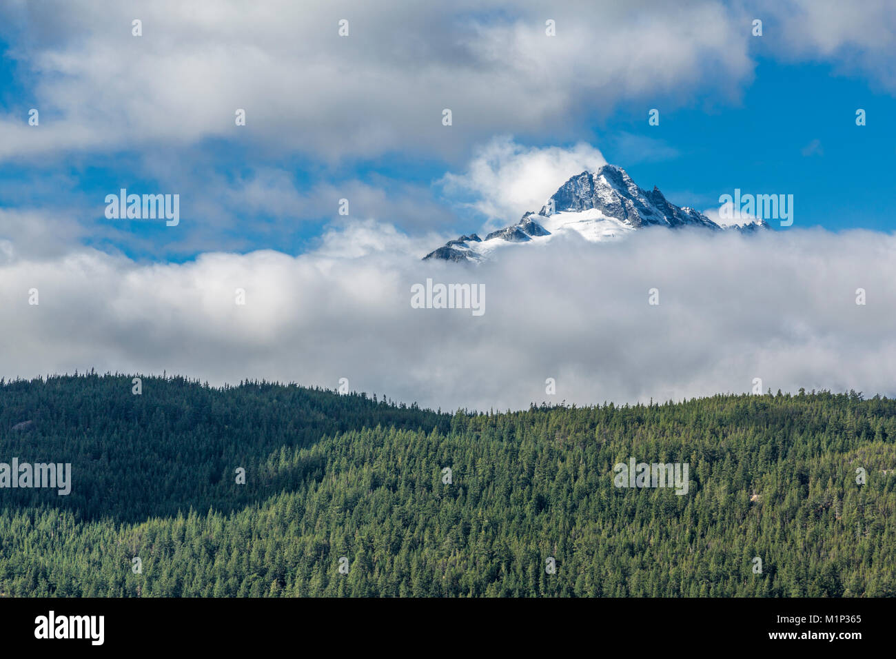 Tantalus range hi-res stock photography and images - Alamy