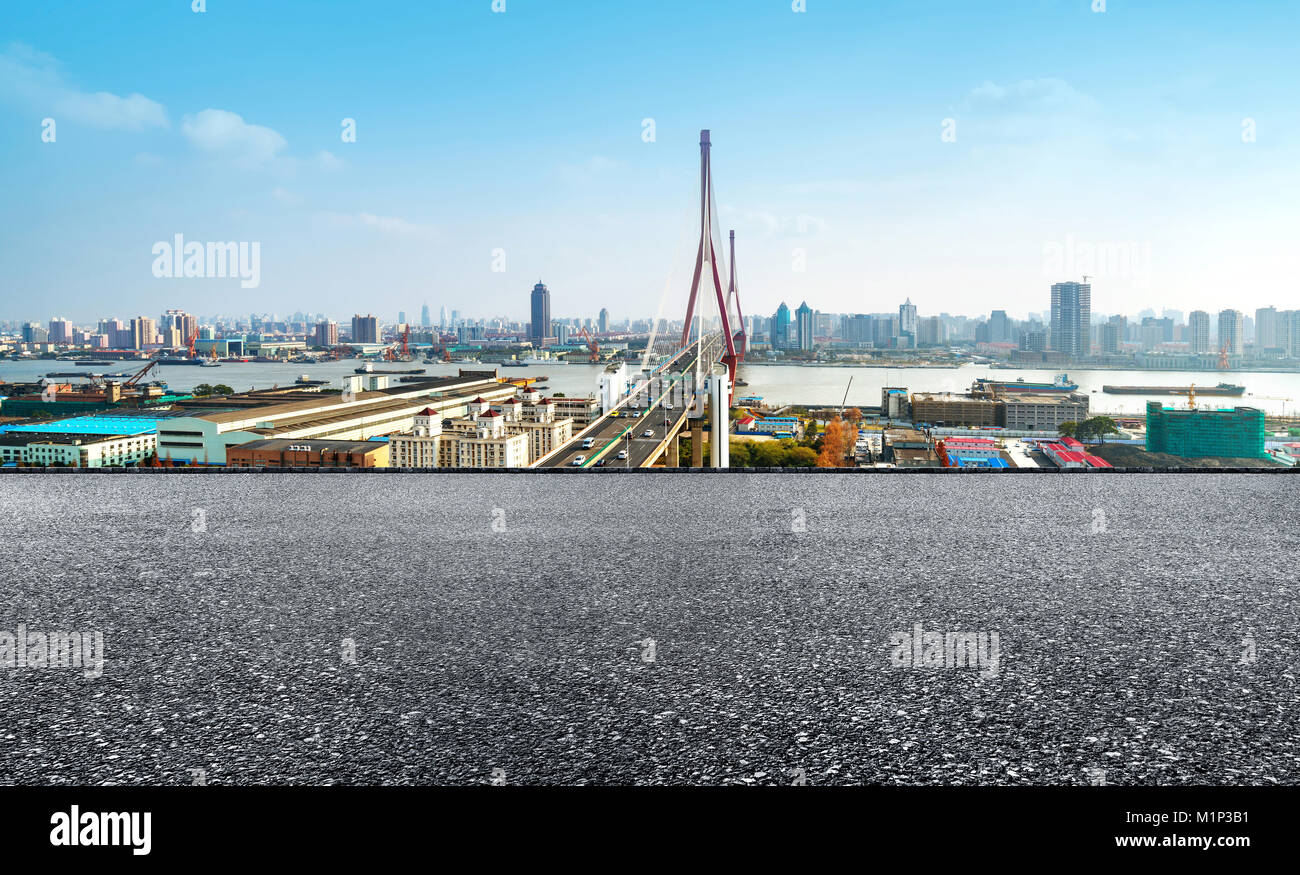 Yangpu Bridge of Shanghai, China - 2017: Elevated view of Yangpu ...