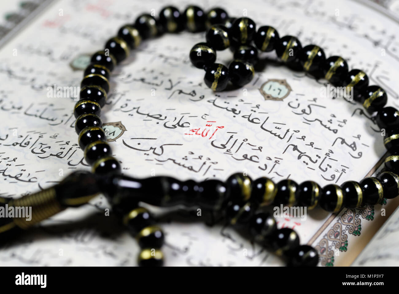 Tasbih hi-res stock photography and images - Alamy