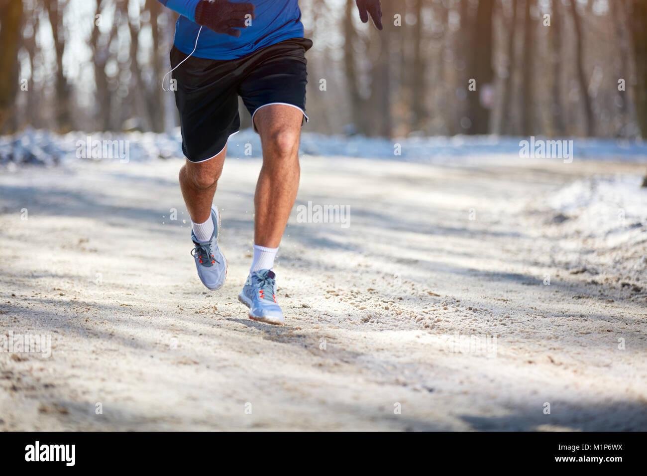 Male runners hi-res stock photography and images - Alamy