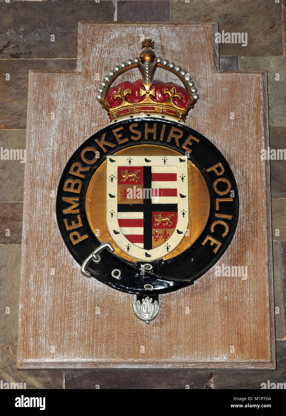 Police coat of arms hi-res stock photography and images - Alamy