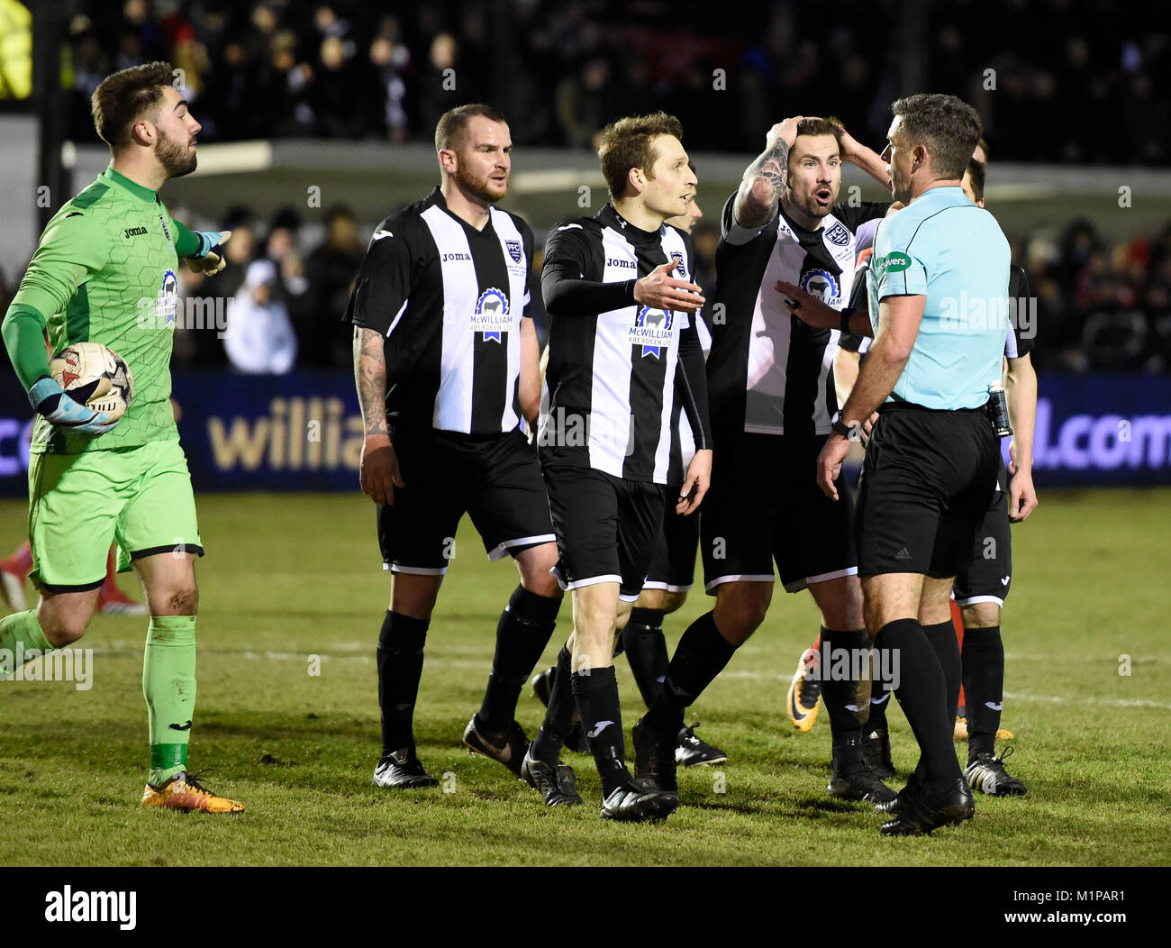 Referee greg aitken hi-res stock photography and images - Alamy
