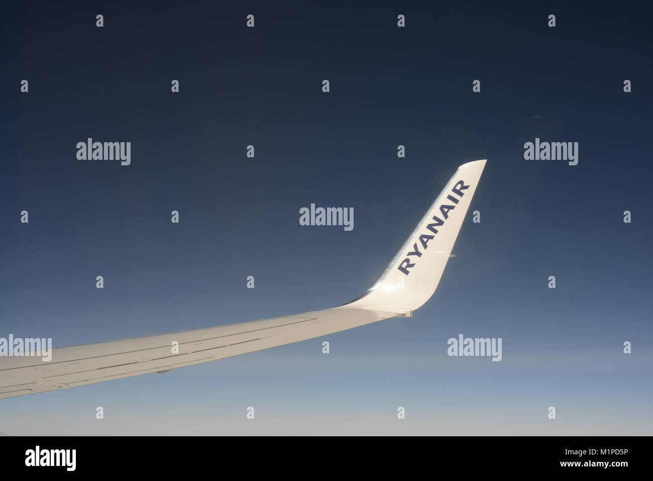 Wing of a Ryanair aircraft Stock Photo - Alamy