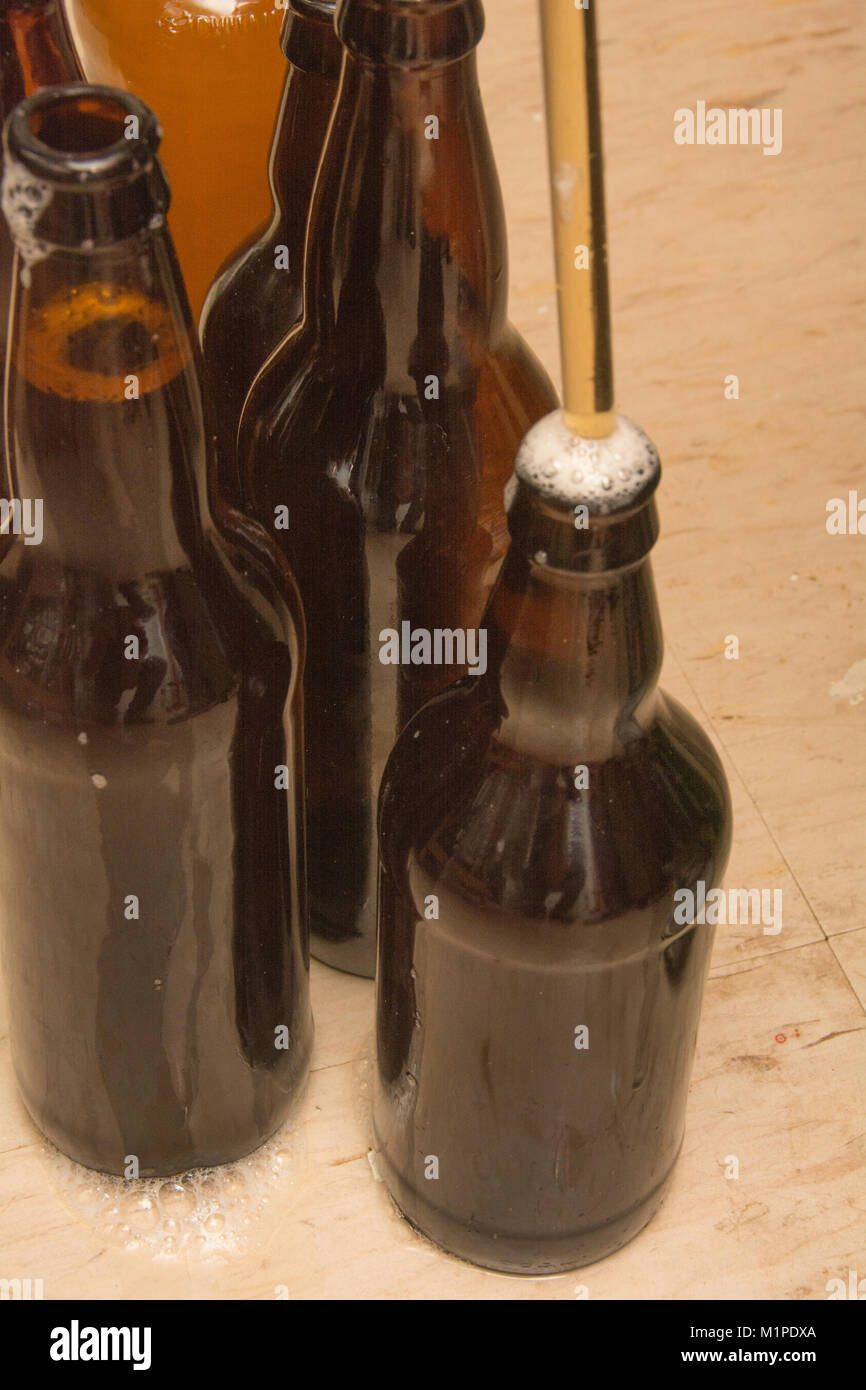 House made of bottles hi-res stock photography and images - Alamy