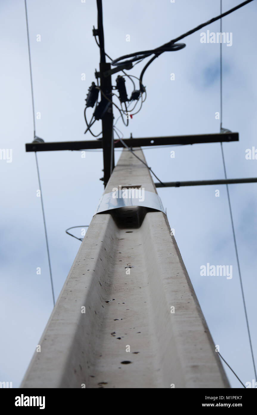 Concrete power pole hi-res stock photography and images - Alamy