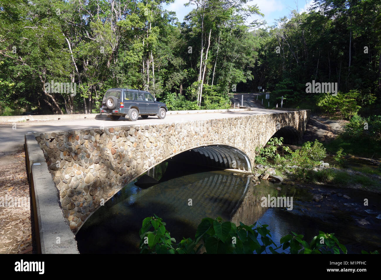 Bloomfield track hi-res stock photography and images - Alamy