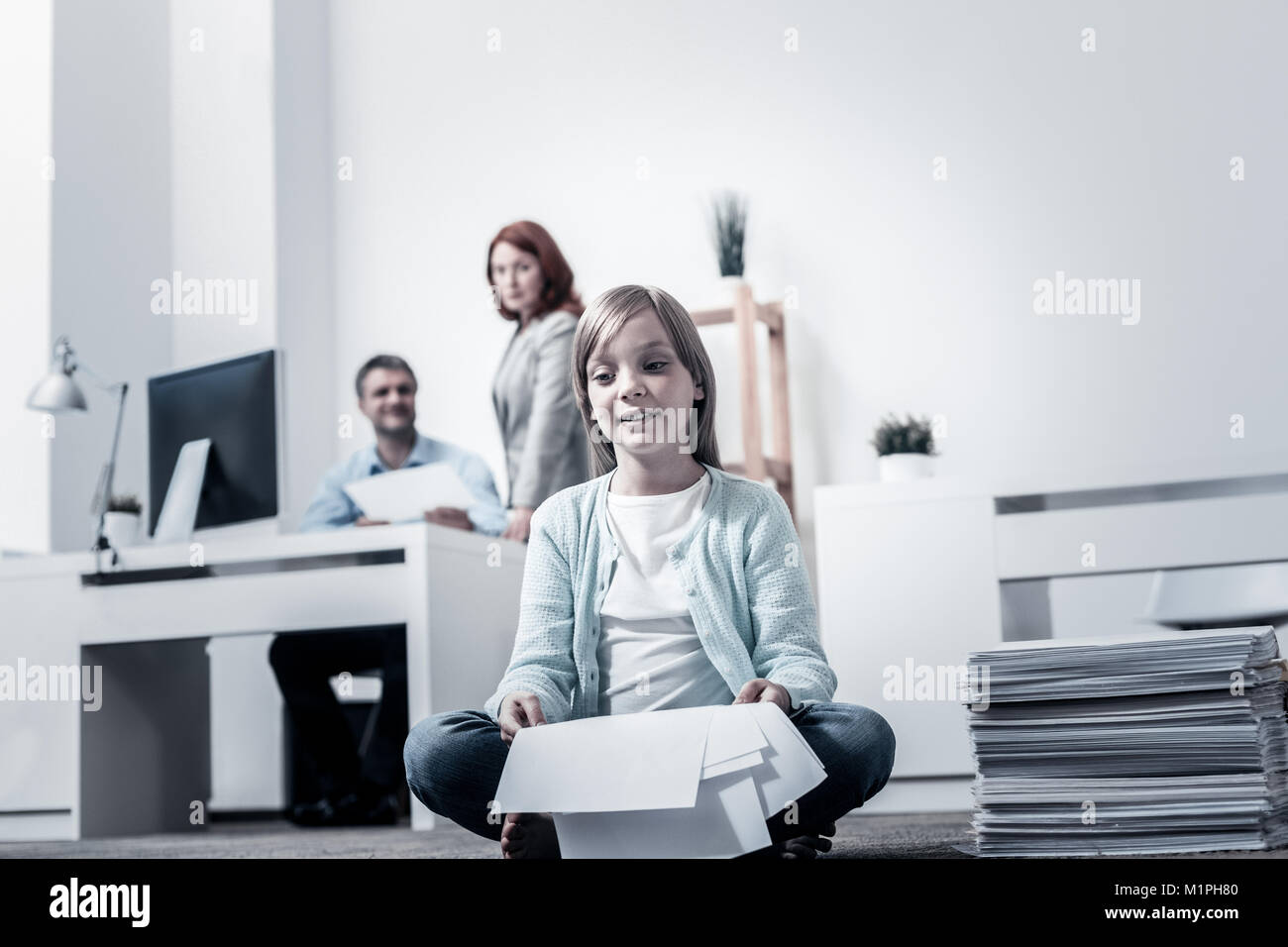 Child parent paperwork hi-res stock photography and images - Alamy