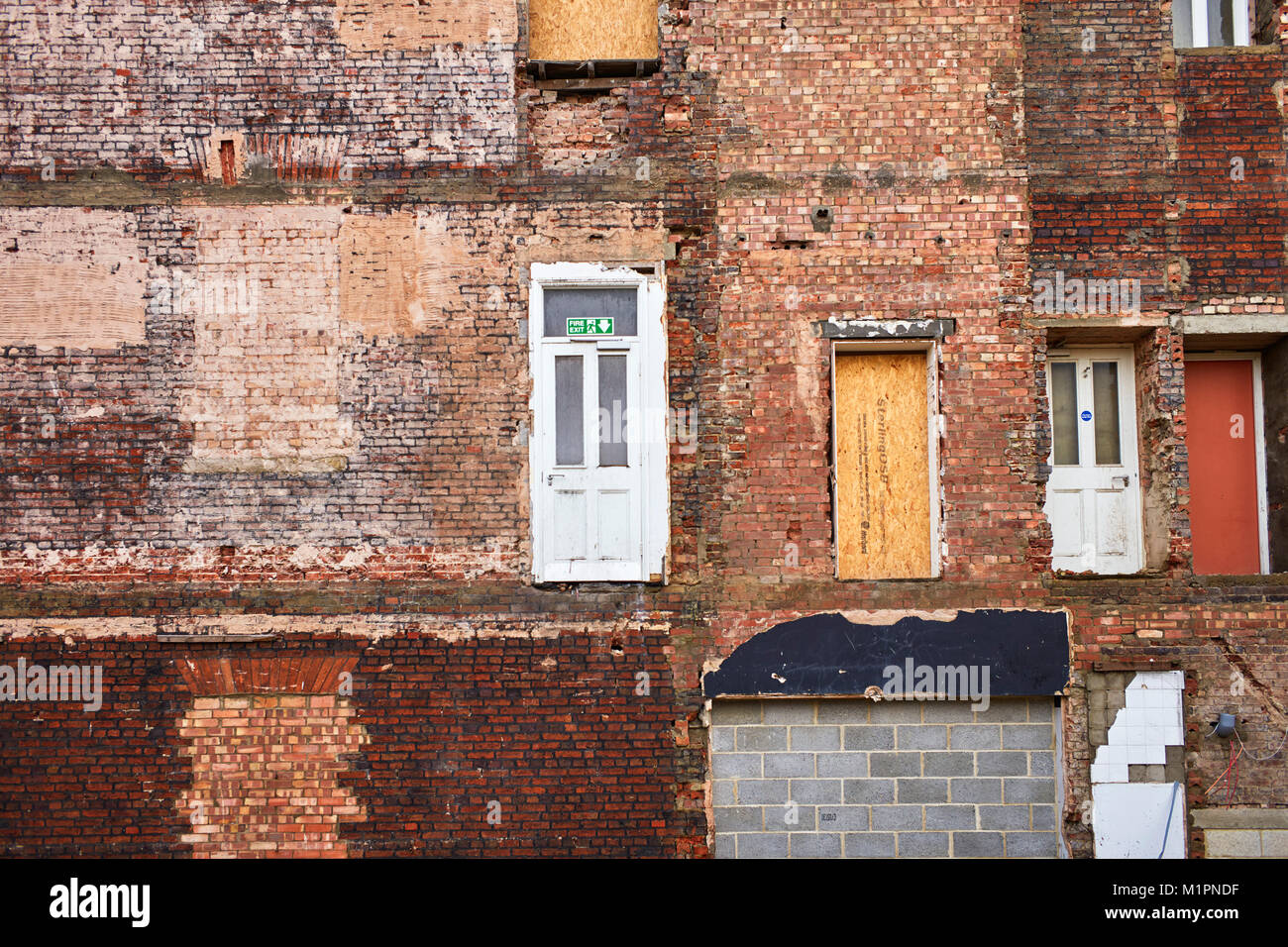 Knocked down building hi-res stock photography and images - Alamy