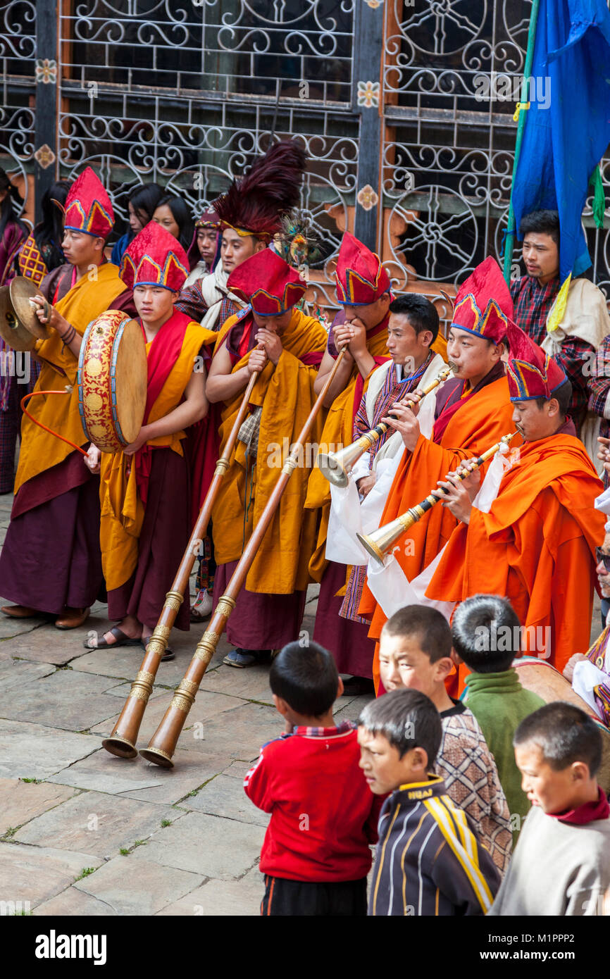 Bhutan buddhist ceremony hi-res stock photography and images - Alamy