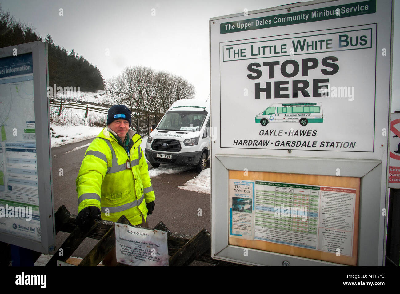 Train bus countryside england hi-res stock photography and images - Alamy
