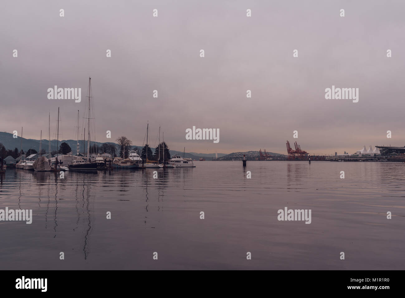 Glass house british columbia hi-res stock photography and images - Alamy