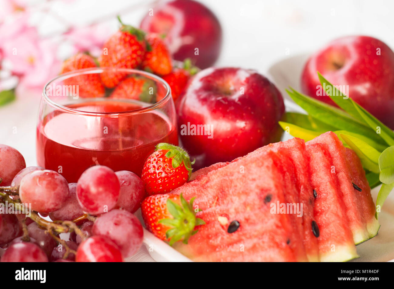 Fresh red fruit hi-res stock photography and images - Alamy