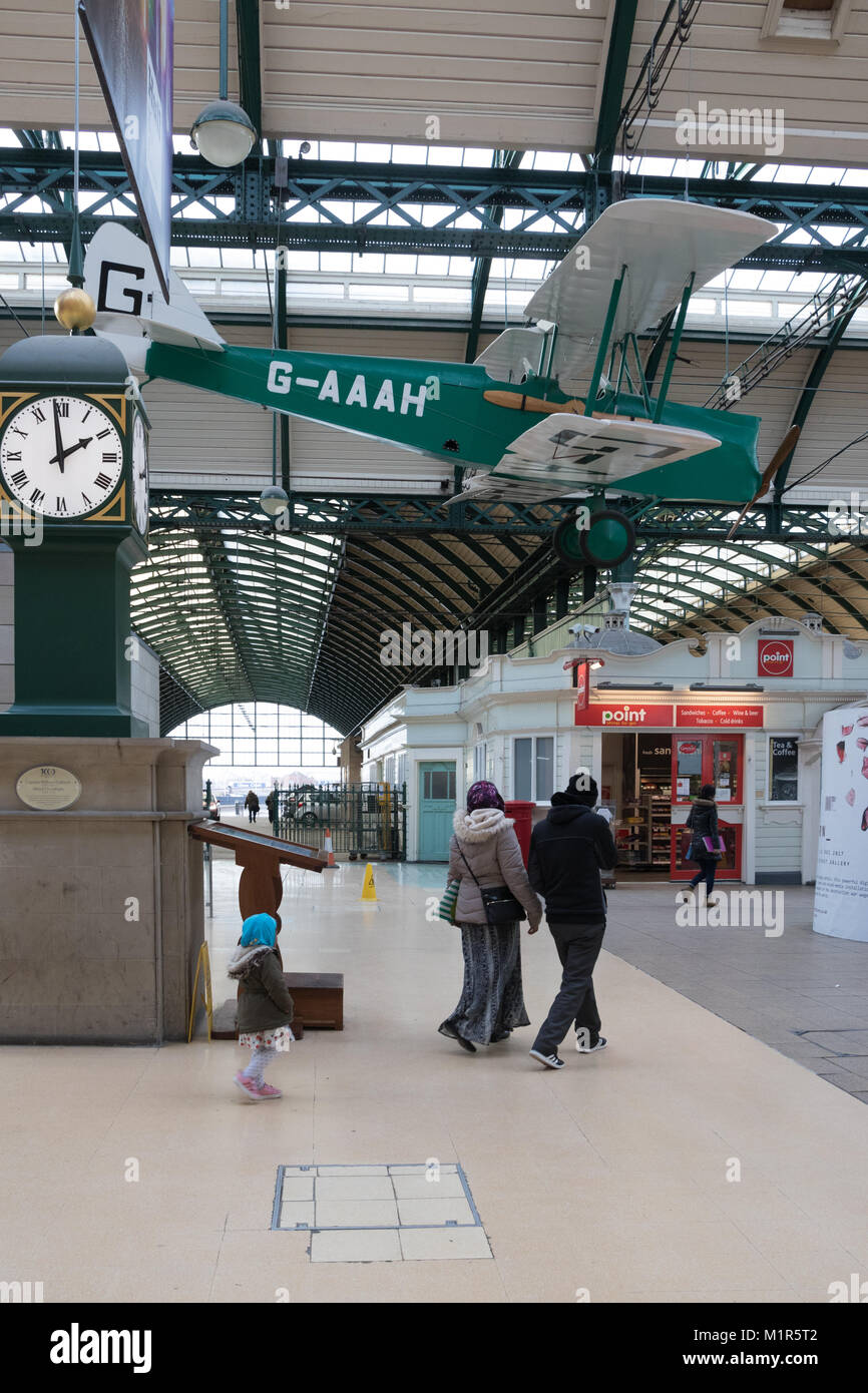 Gypsy moth aircraft hi-res stock photography and images - Alamy
