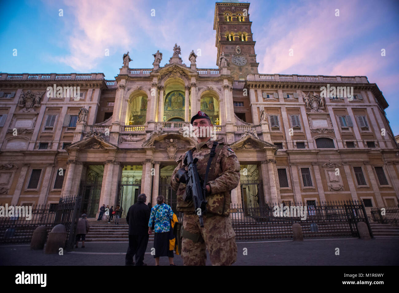 Bersaglieri Italian Army Italy Uniform High Resolution Stock ...