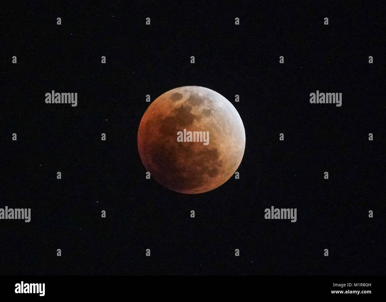 Tokyo, Japan. 31st Jan, 2018. A view of the supermoon during the total ...