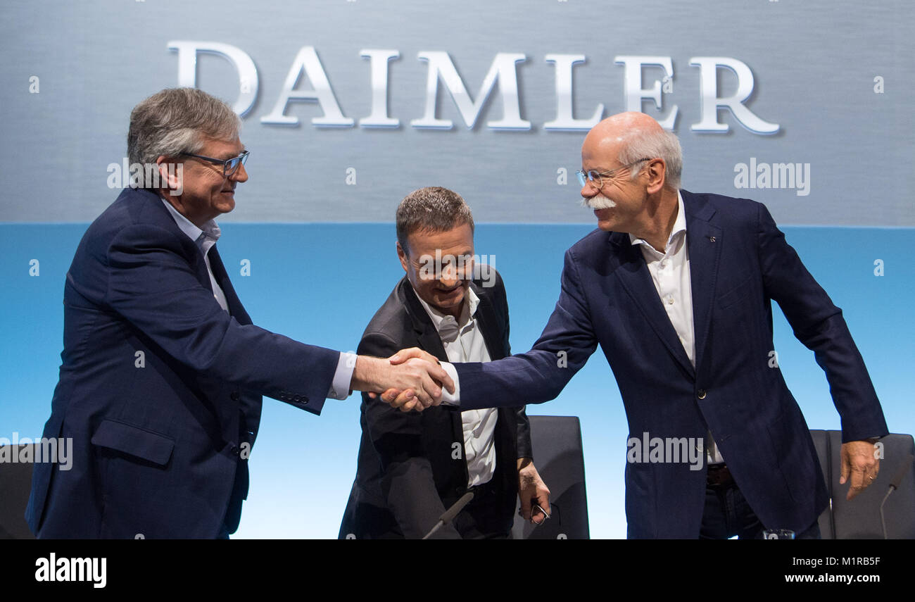Daimler financial services hi-res stock photography and images - Alamy