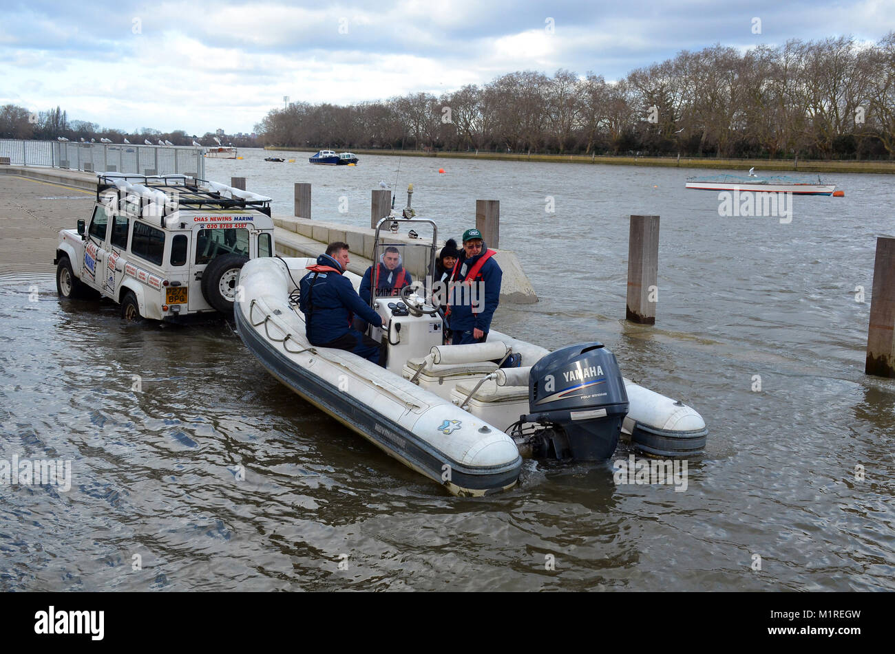 London, UK. 01st Feb, 2018. High tide in Putney as the Thames reaches ...