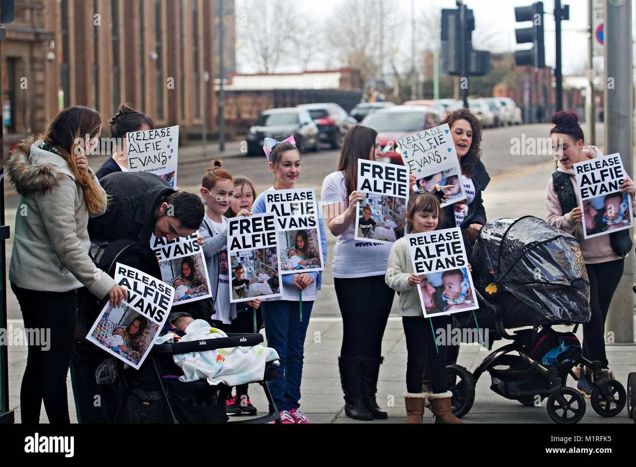 Liverpool family court hi-res stock photography and images - Alamy