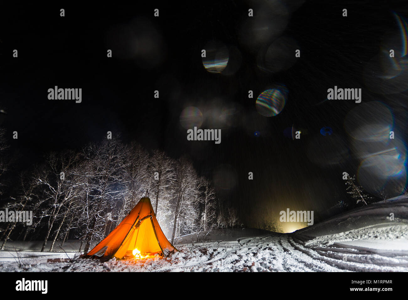 Lavvu hi-res stock photography and images - Alamy