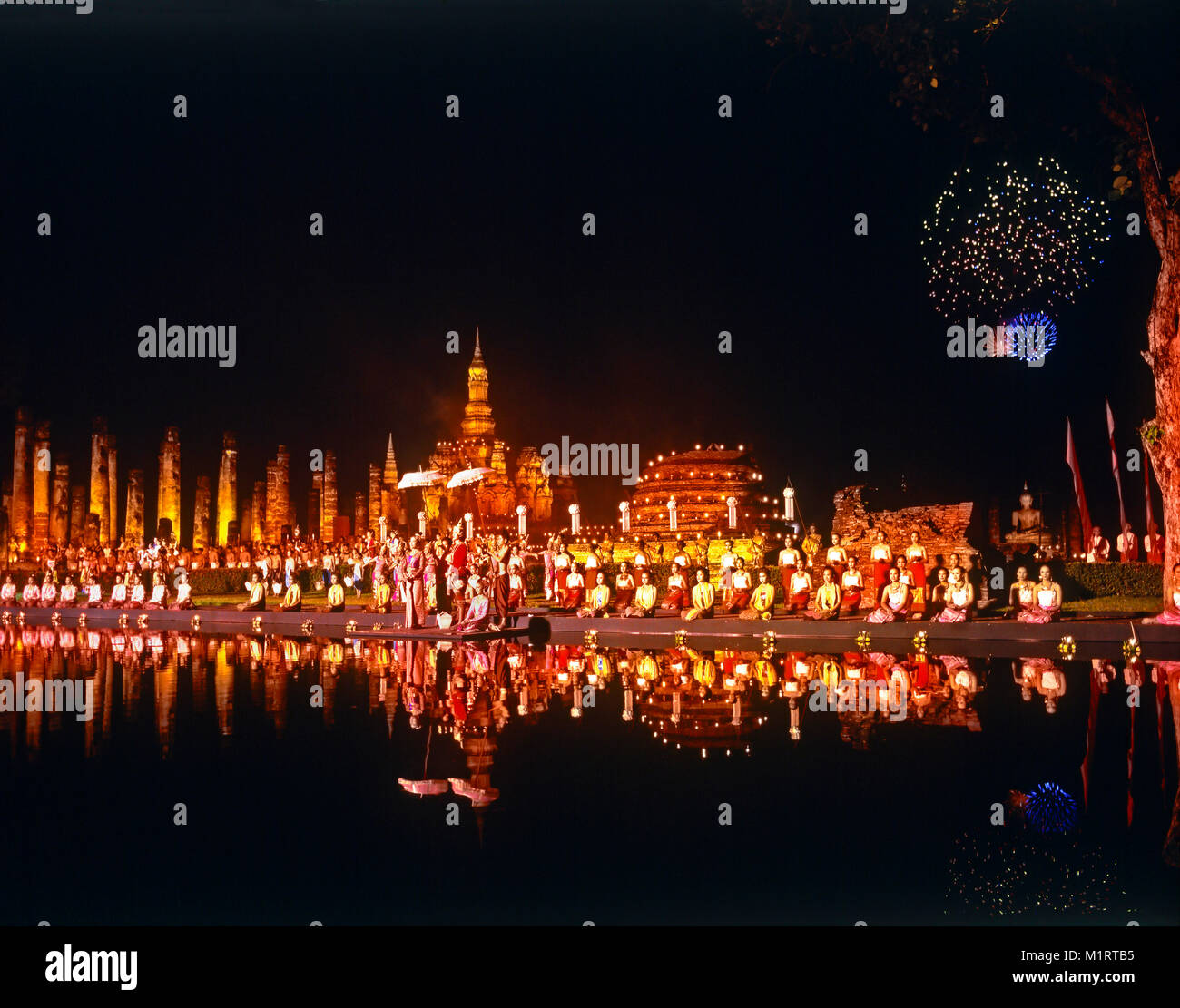 Lighting show large scale hi-res stock photography and images - Alamy
