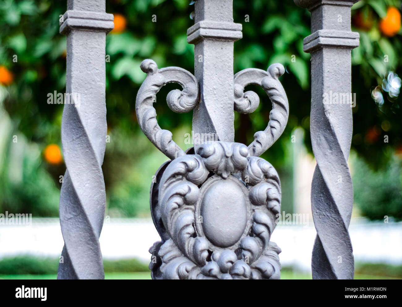 Black gate museum hi-res stock photography and images - Alamy