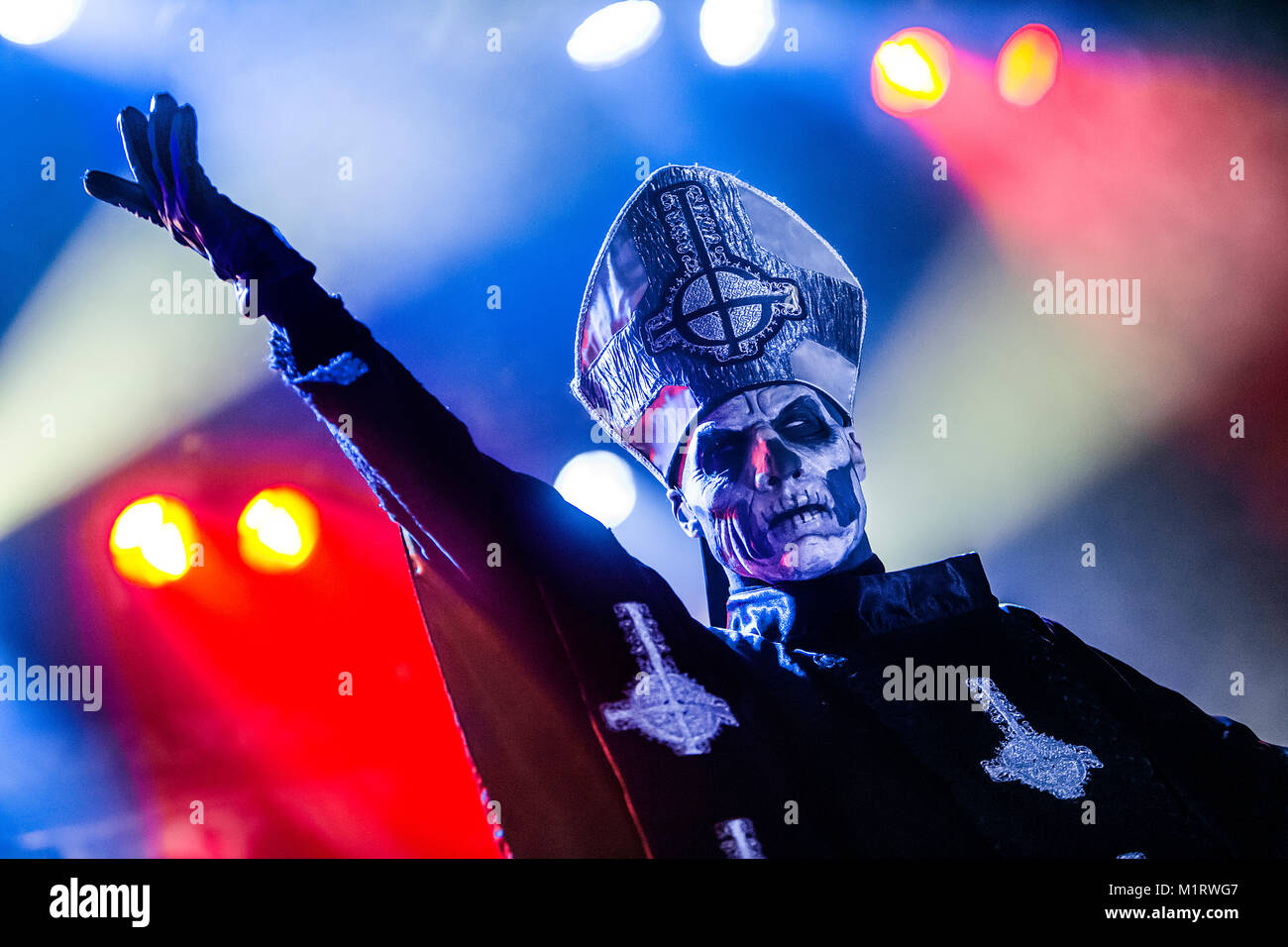 Pope emeritus ii hi-res stock photography and images - Alamy