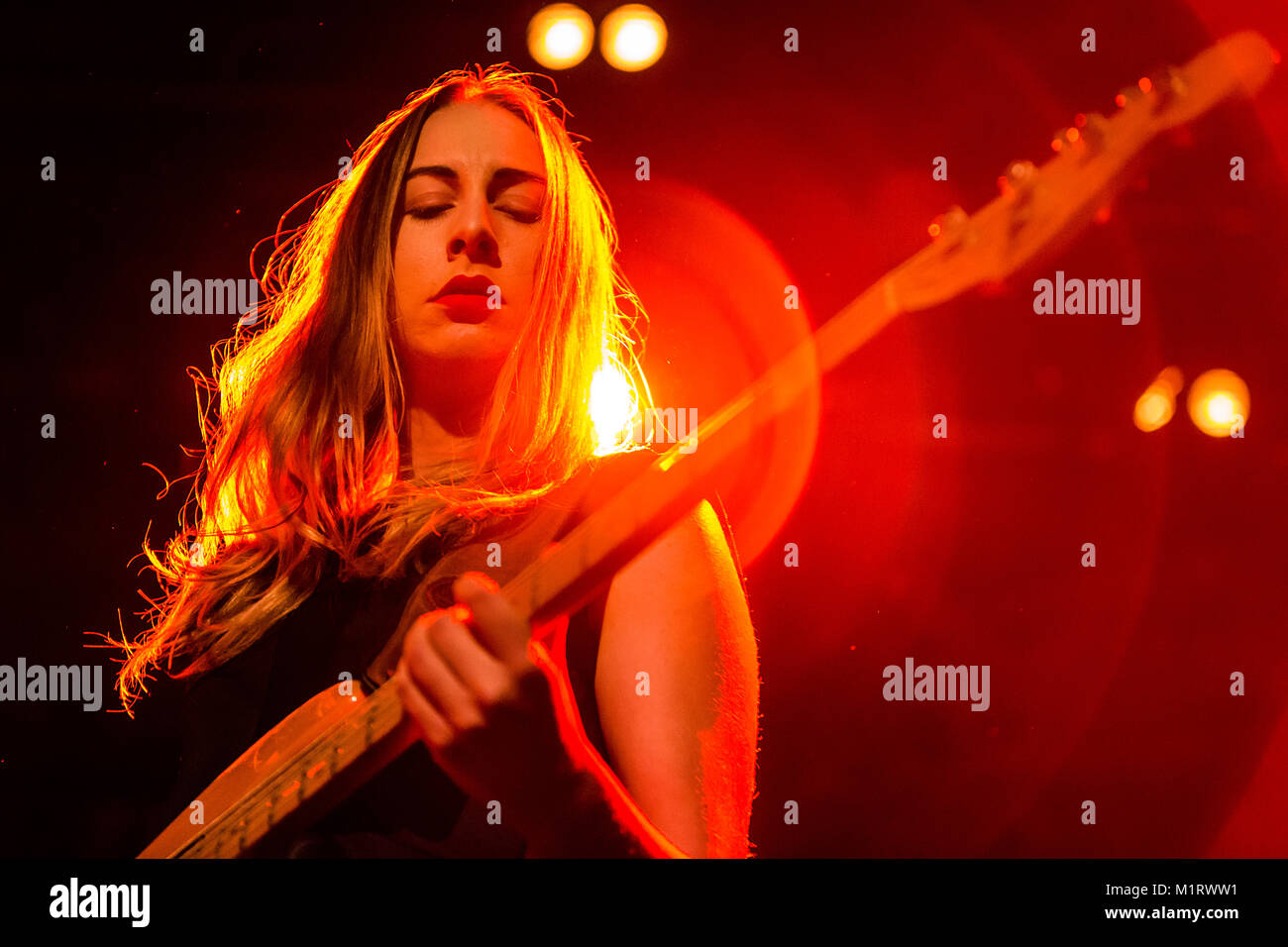 Este danielle alana haim band hi-res stock photography and images - Alamy