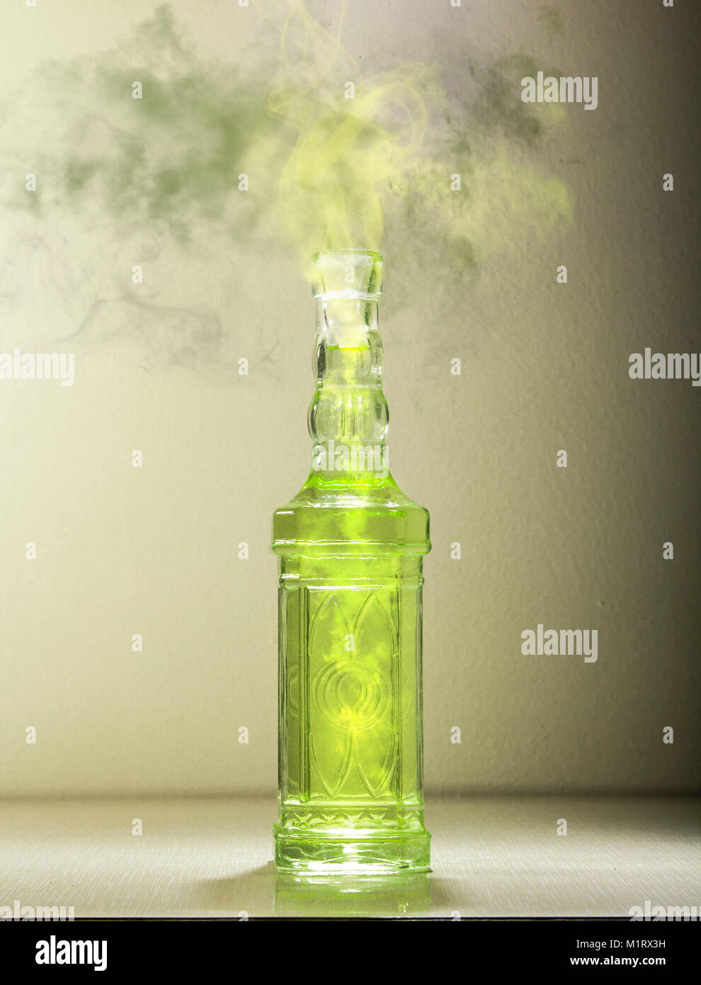 Wizards sorcerer hi-res stock photography and images - Alamy