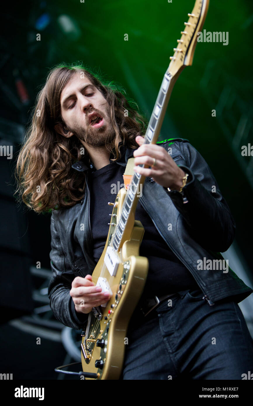 Daniel wayne imagine dragons performs hi-res stock photography and ...